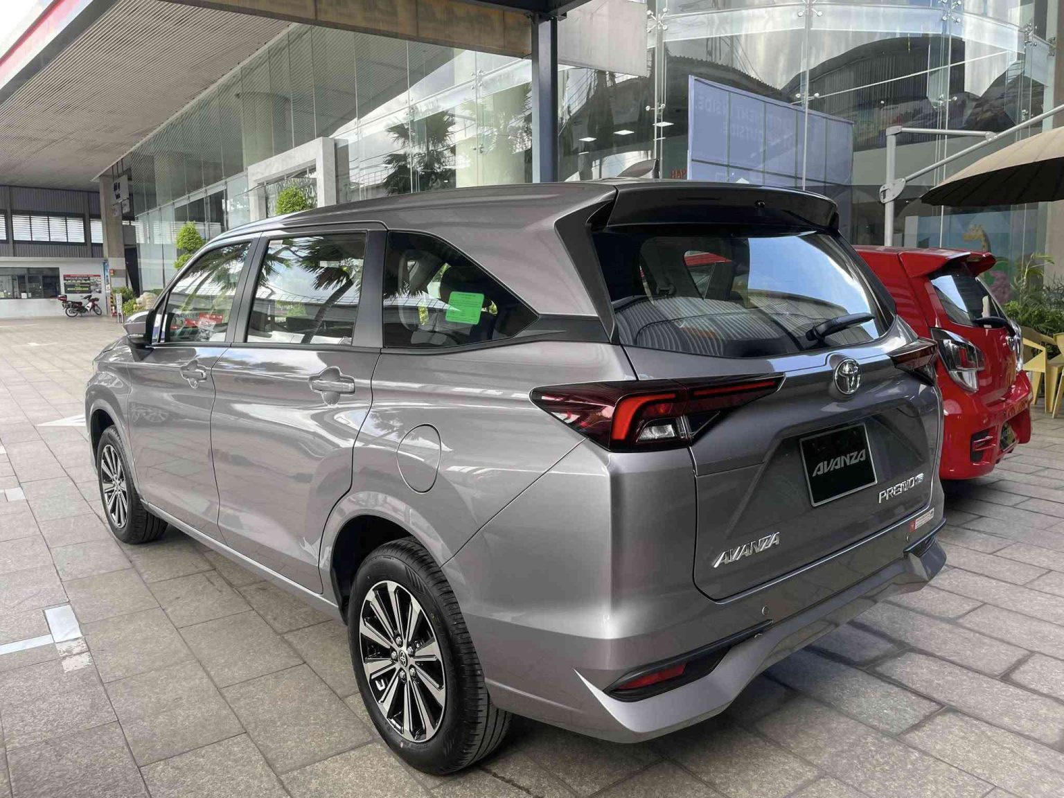 Toyota Avanza 2026: Giá Lăn Bánh, Thông Số, Ưu Đãi (4/2026)